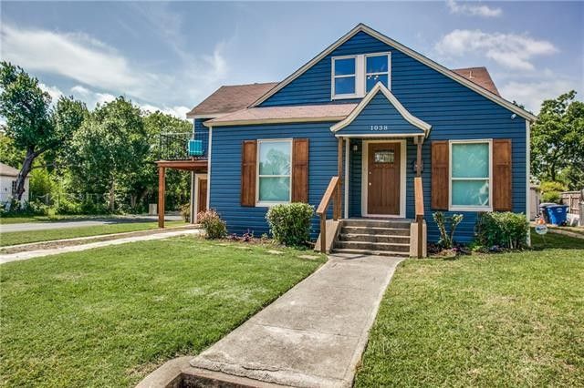 Fun and Funky Colorful Brentwood-Trinity Heights Home | CandysDirt.com