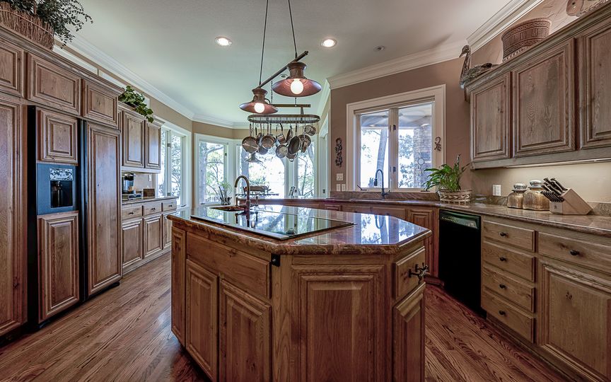 Lakefront Living Looks Lovely in These Ebby Halliday-Repped Homes