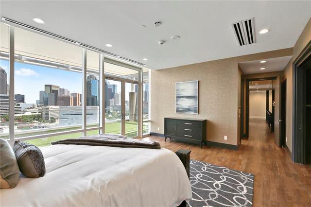 Luxe Penthouse in W Dallas South Tower Perfect for View-Seeking Dallasites