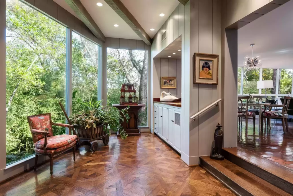 Robbie Briggs Selling Historical Home Once Part of Original Bluffview ...