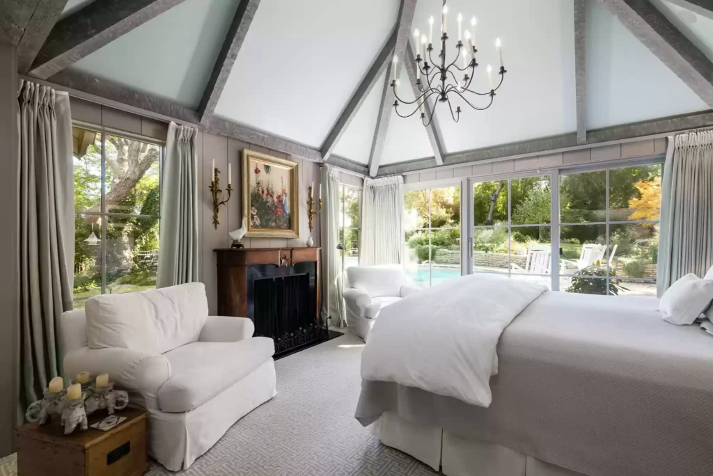 Robbie Briggs Selling Historical Home Once Part of Original Bluffview ...