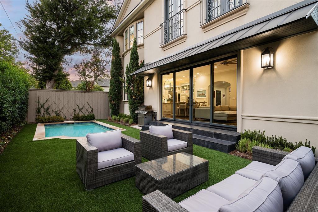 A Highland Park Treasure, Meticulously Transformed
