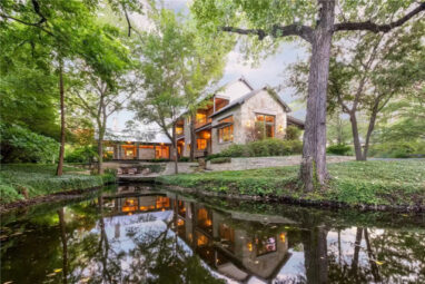 Devonshire Contemporary Designed by Bill Larson Feels Like a Colorado ...