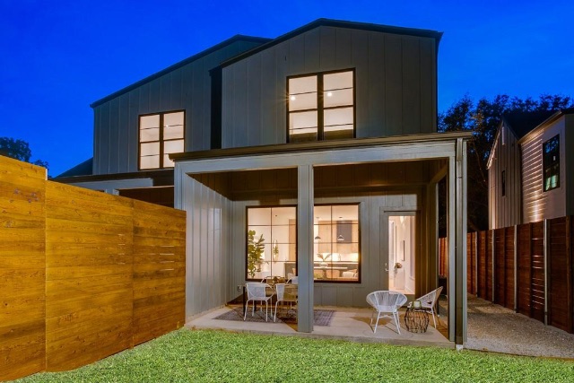 This Robert Tabak-Designed Oak Cliff Original Has Me Flipping My Word ...