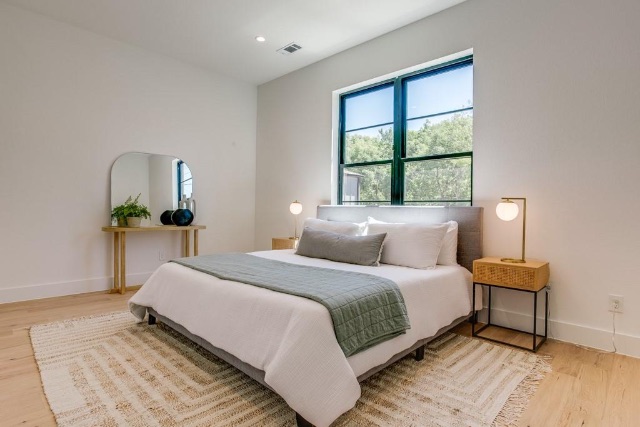 This Robert Tabak-Designed Oak Cliff Original Has Me Flipping My Word ...
