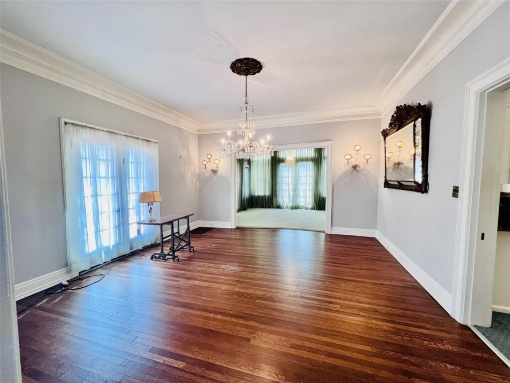 A New Listing on Elizabeth Blvd. Prompts a Nostalgia For Life Lived in ...