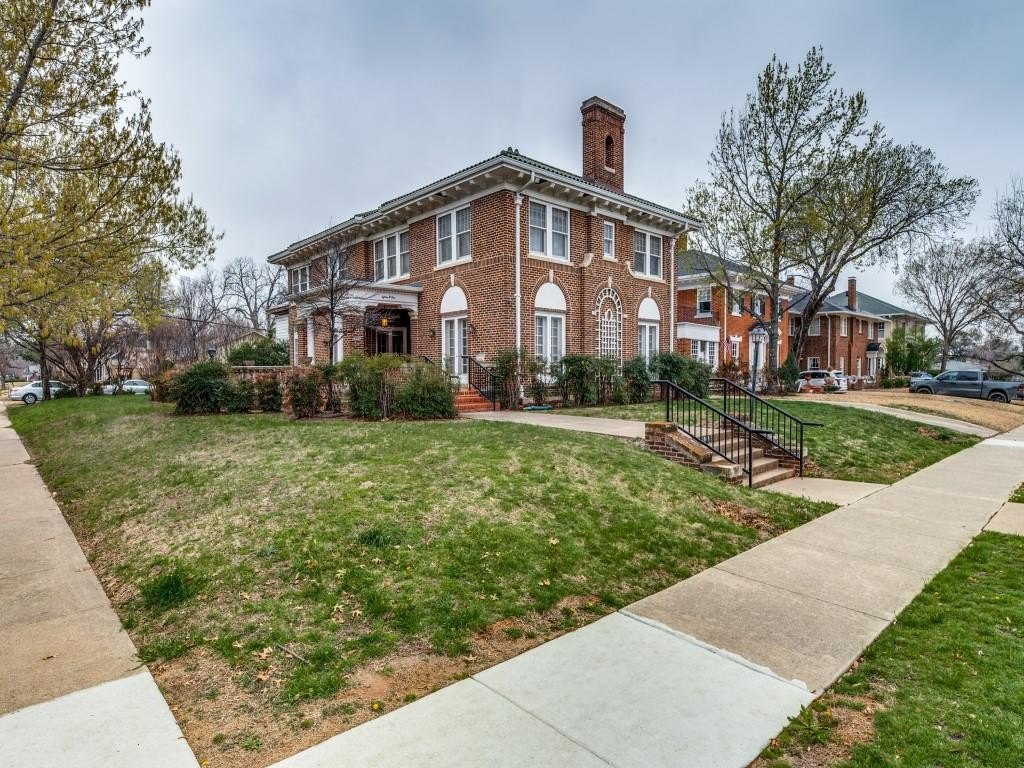 A New Listing on Elizabeth Blvd. Prompts a Nostalgia For Life Lived in ...