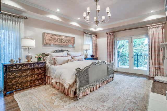 Step Inside Greta Pilgrim-Owens Highland Park French Eclectic ...