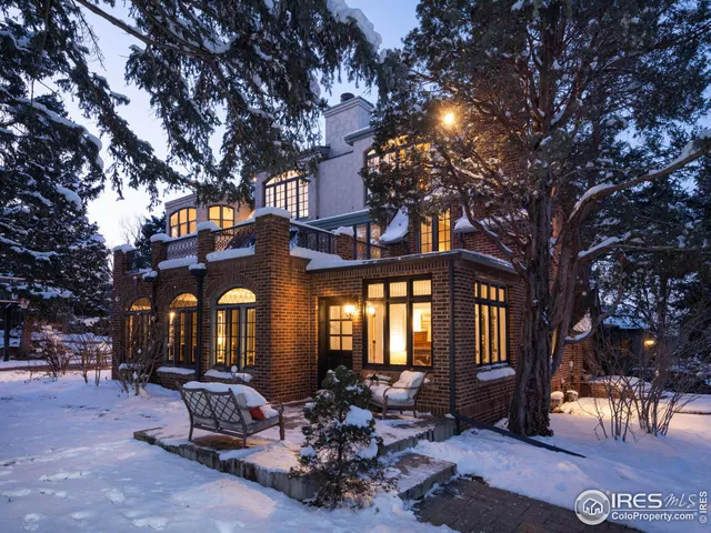 Look Inside JonBenét Ramsey’s Colorado Murder Home, Now Listed for $7M ...