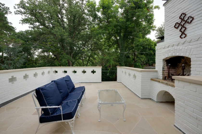 One of The Most Important Dilbeck Homes in America is For Sale in ...