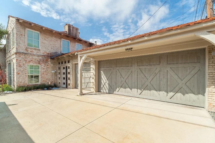 The Foremost Example of a Charles Dilbeck Ranch Duplex is in University ...