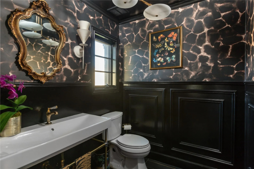 Courtney Michalek And Daniel Arenas Rethink The 1960s Ranch With This ...