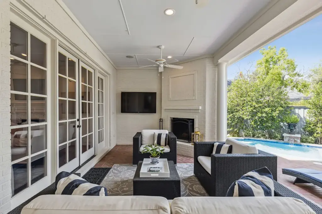 This Preston Hollow Palace Exudes Traditional Timelessness - CandysDirt.com