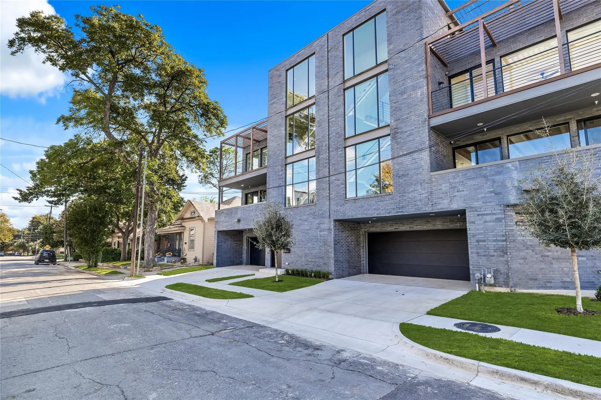 Phillip Murrell's Newest Listing Offers Resort Living With Downtown ...