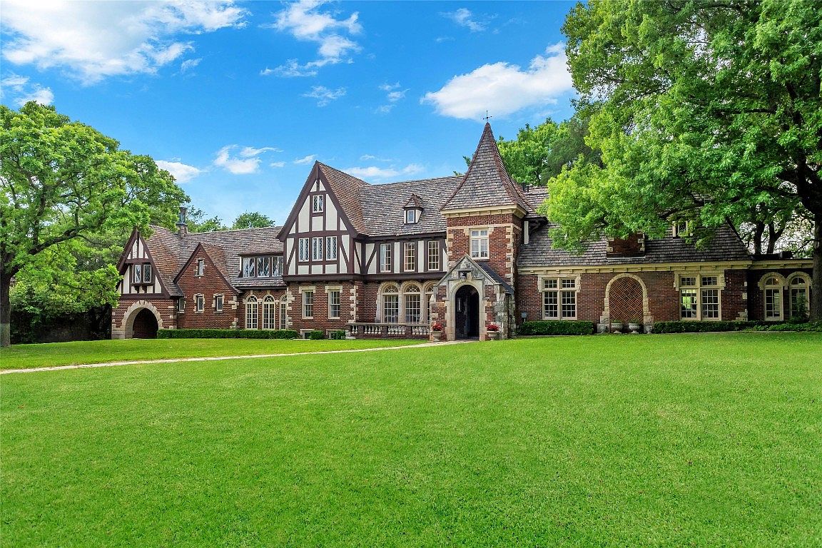 A Historic Westover Hills Estate With Tudor Details Hits The Market ...