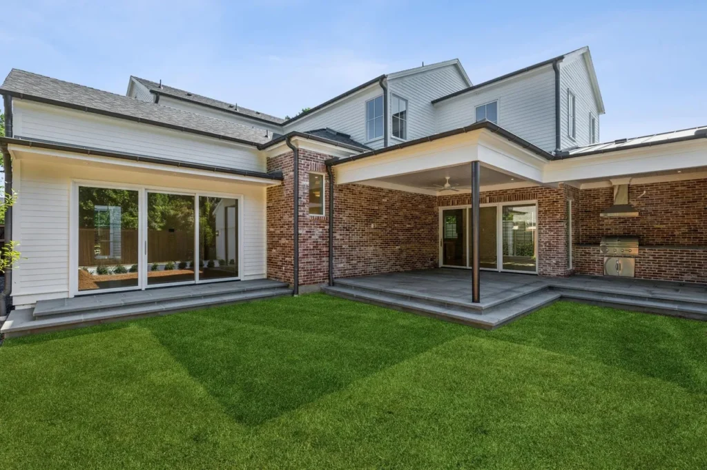Todd Hamilton Graces Northwest Dallas With a Gorgeous New Build ...