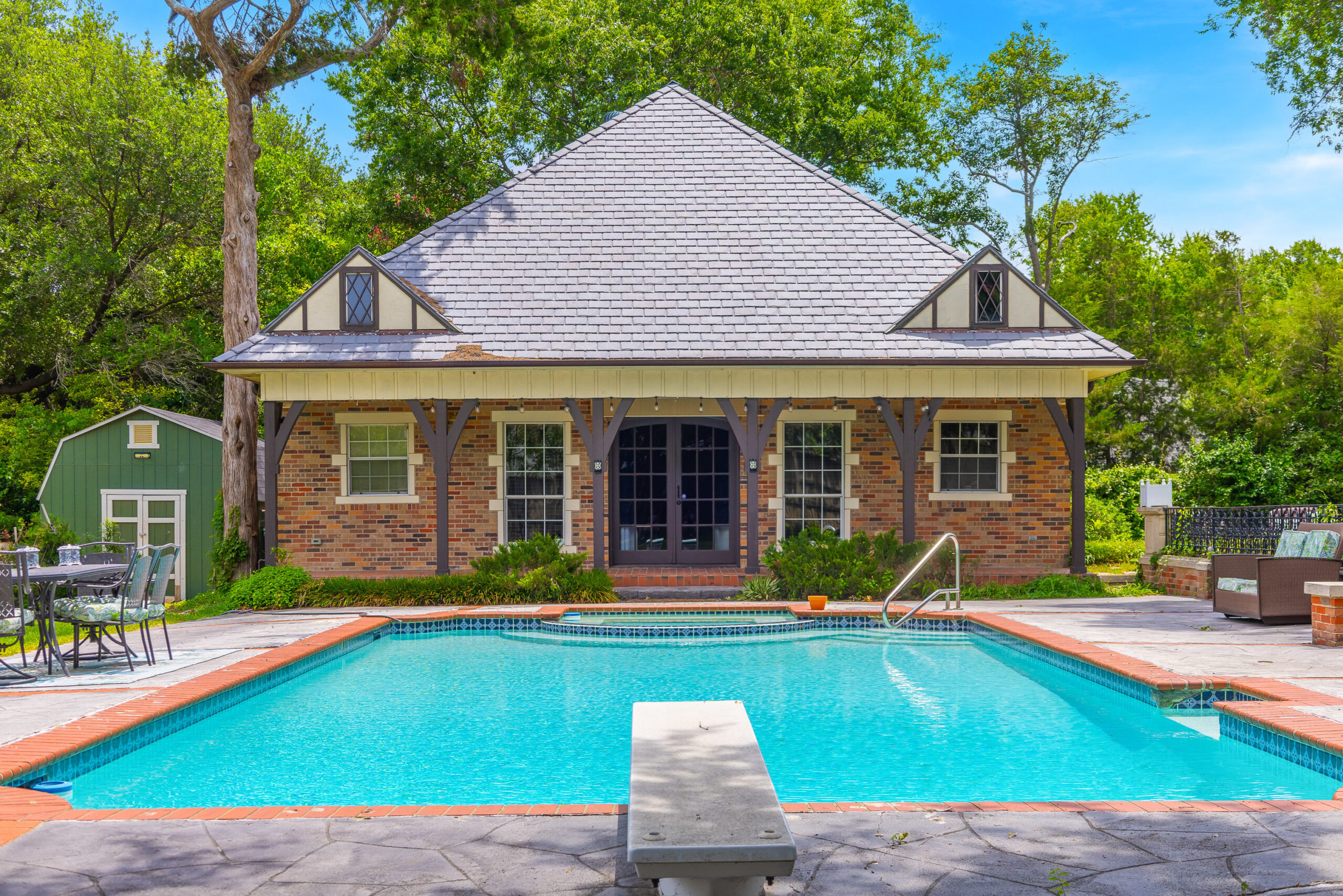 Marilyn Hoffman’s Bossom Manor Just Hit the Market and We Have the ...