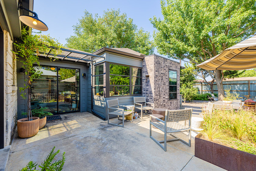Heritage Oak Cliff 2024 Home Tour: Stevens Park Village Two-For-One ...
