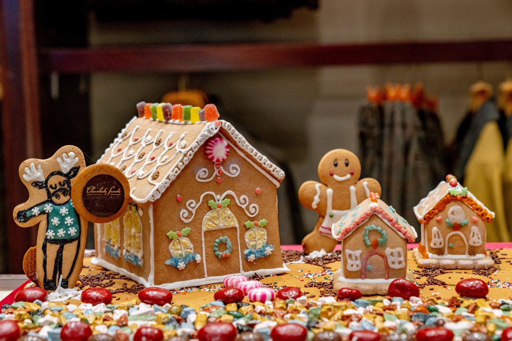Silent Auction of Gingerbread Houses Crafted by Top Dallas Pastry Chefs ...