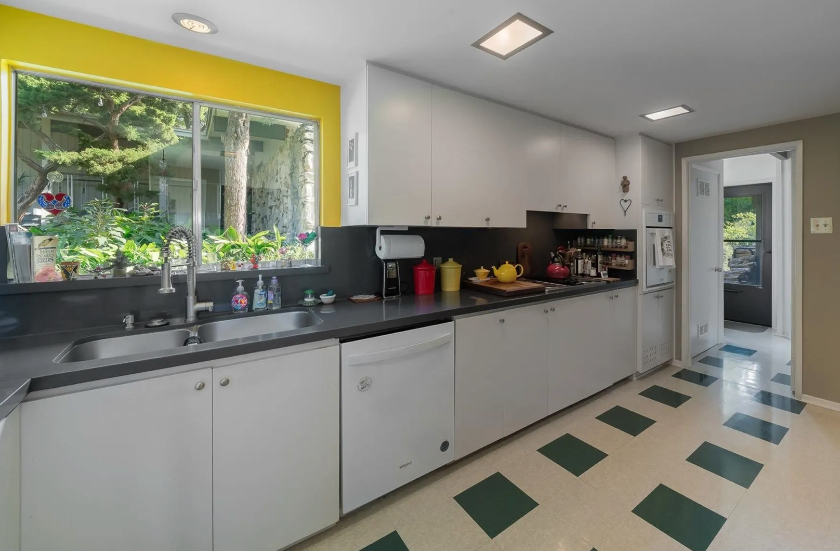 Architect Vel Hawes' Own Midcentury Ju-Nel Ranch in Eastwood Estates ...