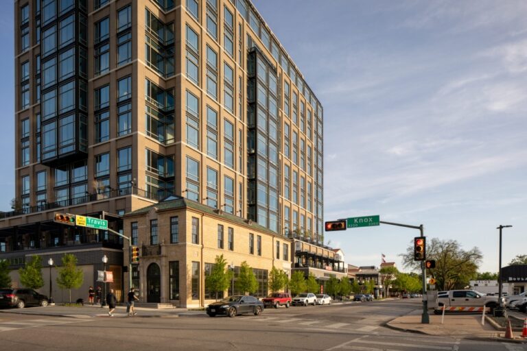 Dallas Institution Weir's Furniture Is Closing; Going-Out-of-Business ...