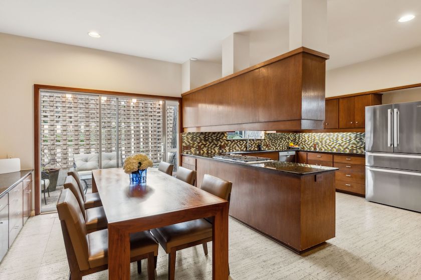 A Midcentury Modern Treasure by Architect Neal Lacey Continues to ...