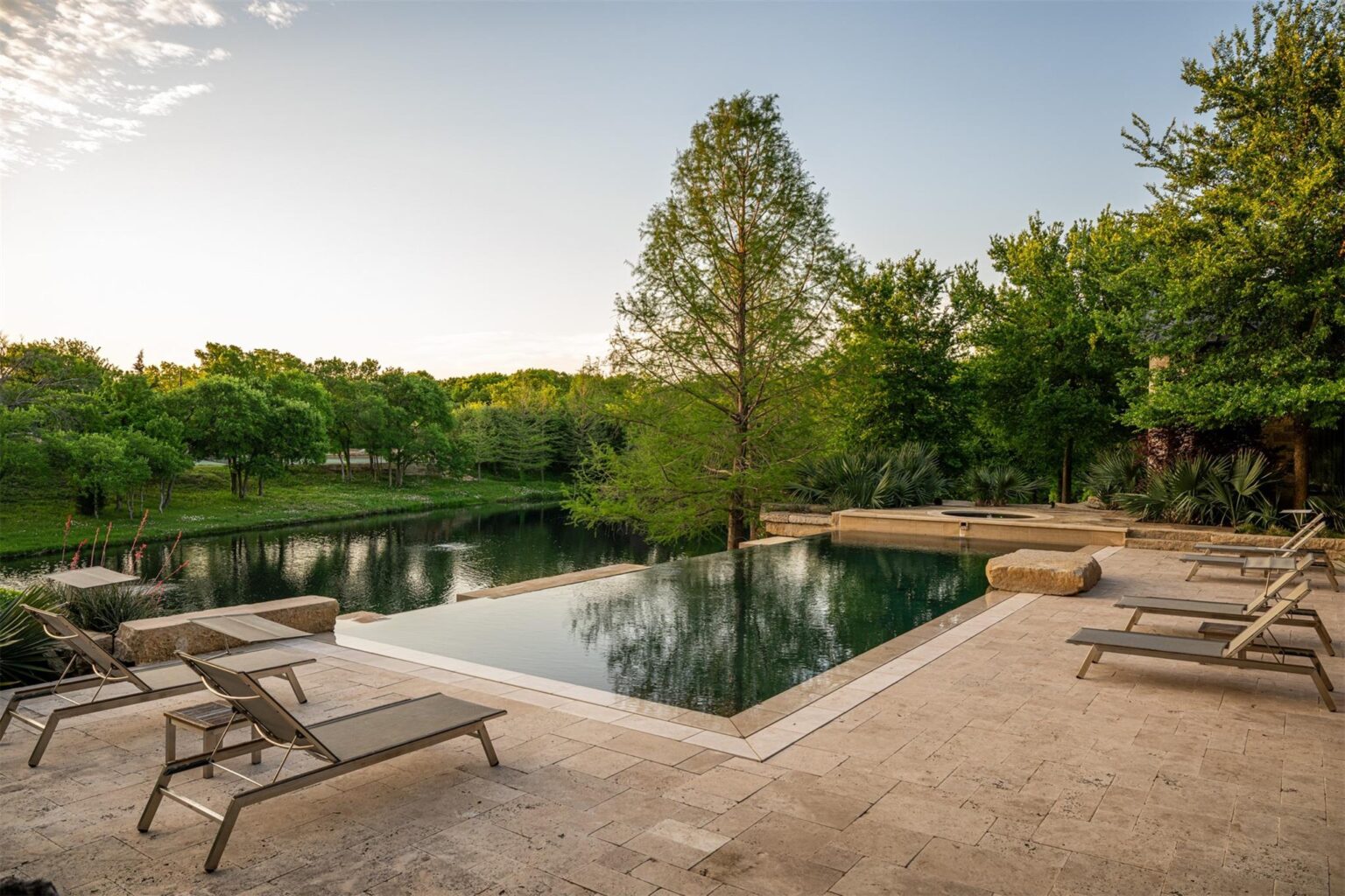 5805 Red Wolf: The Hidden House That Tech Built Sells in Record Time ...
