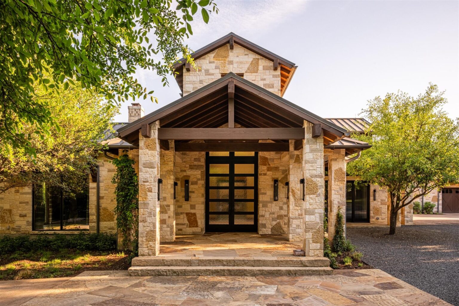 5805 Red Wolf: The Hidden House That Tech Built Sells in Record Time ...