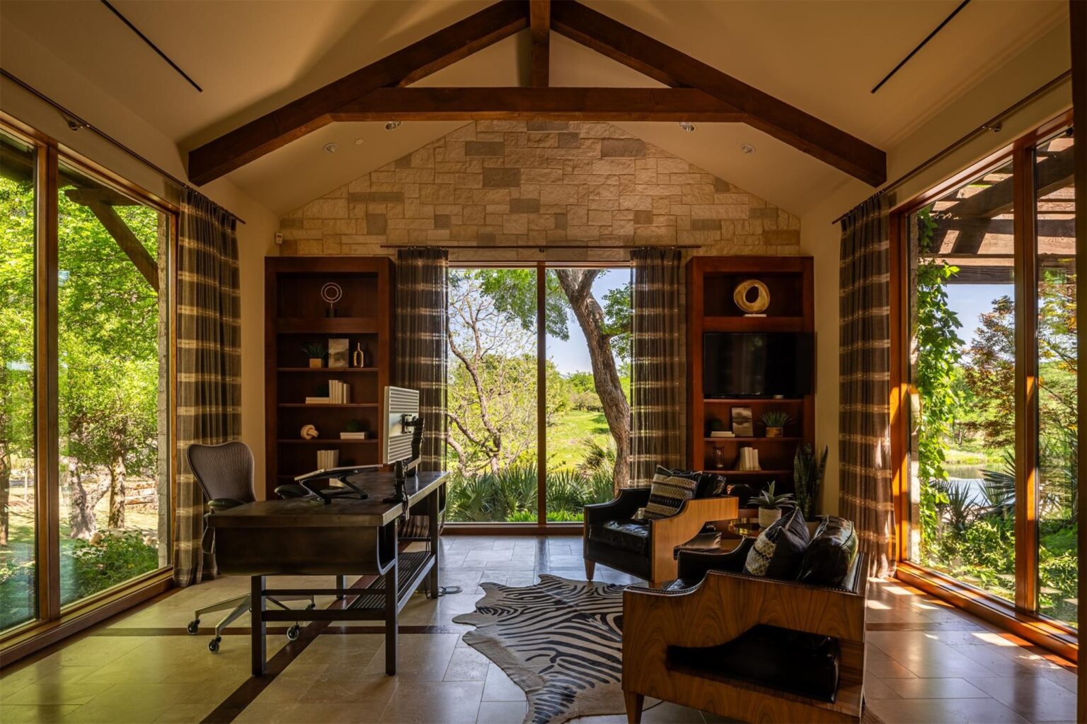 5805 Red Wolf: The Hidden House That Tech Built Sells in Record Time ...
