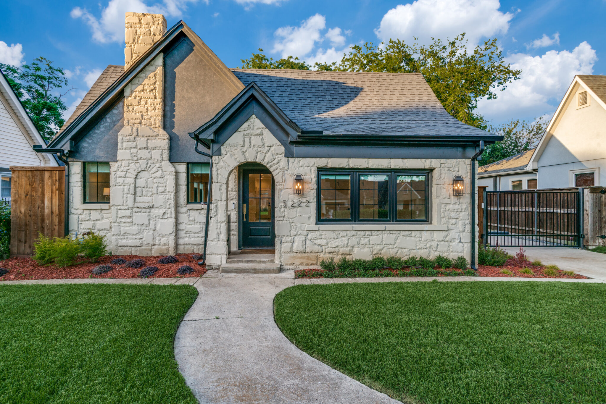 This Artful Oak Lawn Heights “BIRD House” Rental Flew Off the Market ...