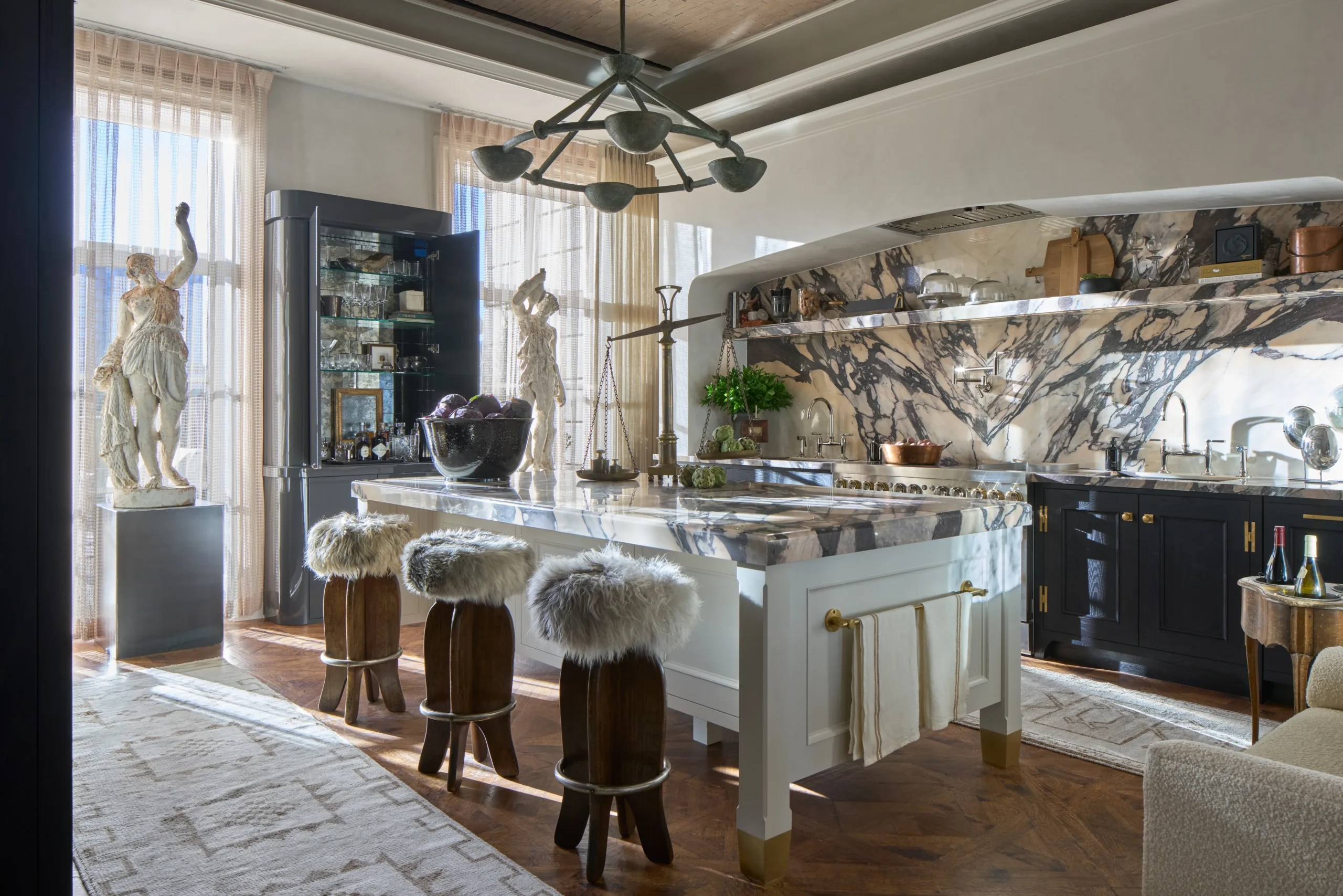Step Inside the 2025 Kips Bay Decorator Show House Dallas: Intimate ...