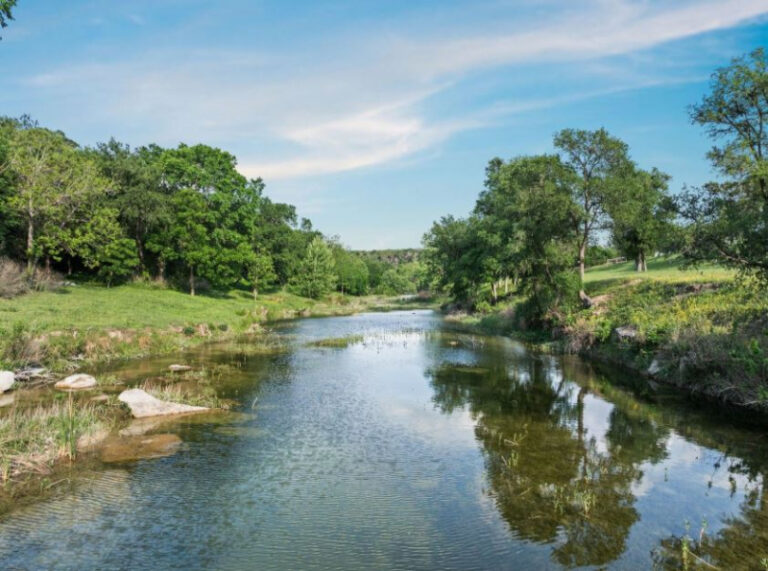 Enjoy the Natural Beauty of the Big, Blue Texas Sky at Paraiso ...