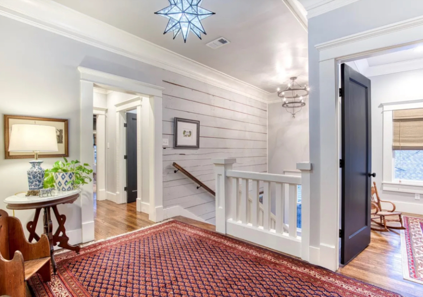 This Winnetka Heights Prairie Foursquare Is a Renovation and ...