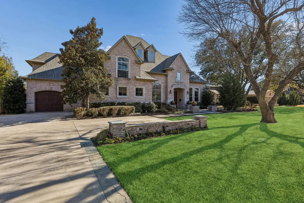 Christie’s @properties Lone Star Lists Hillcrest Forest Home That We ...
