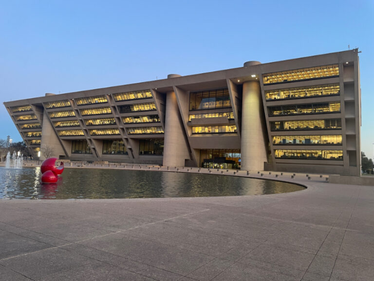 City Hall Roundup: Plaza People Power, Alley Trash Pickup, Crosswalk ...