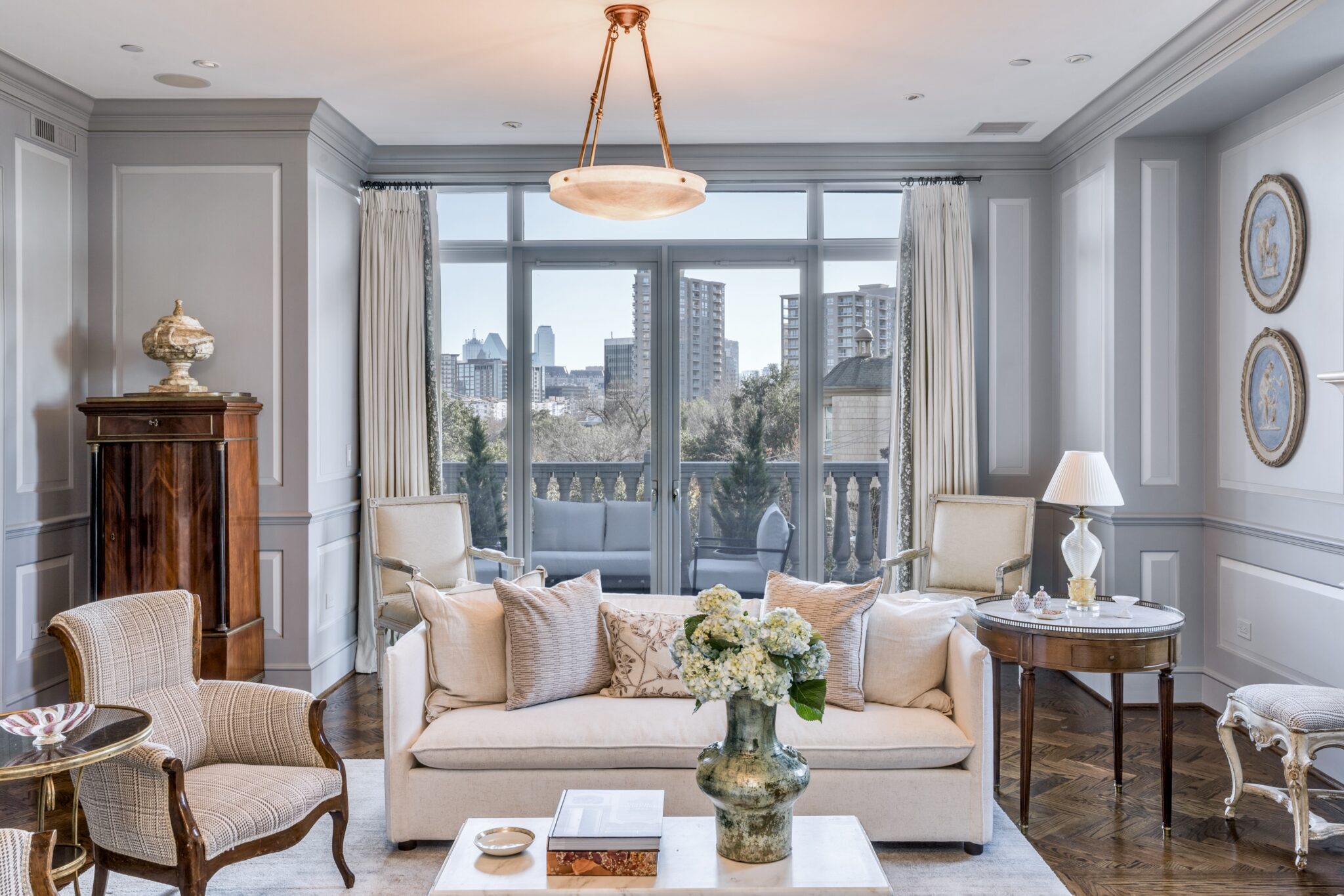 Designer Lyn Muse Creates Warmth and Elegance at The Vendome