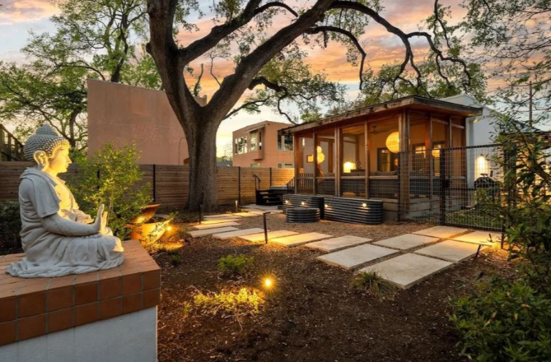 A 1939 Austin Mission-Style Home Gets a Thoughtful Renovation with ...